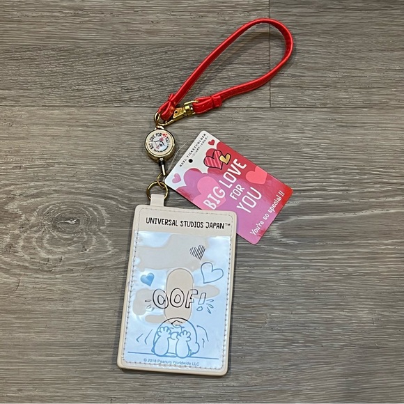 Peanuts | Accessories | Peanuts Snoopy Id Card Holder Universal Studios ...